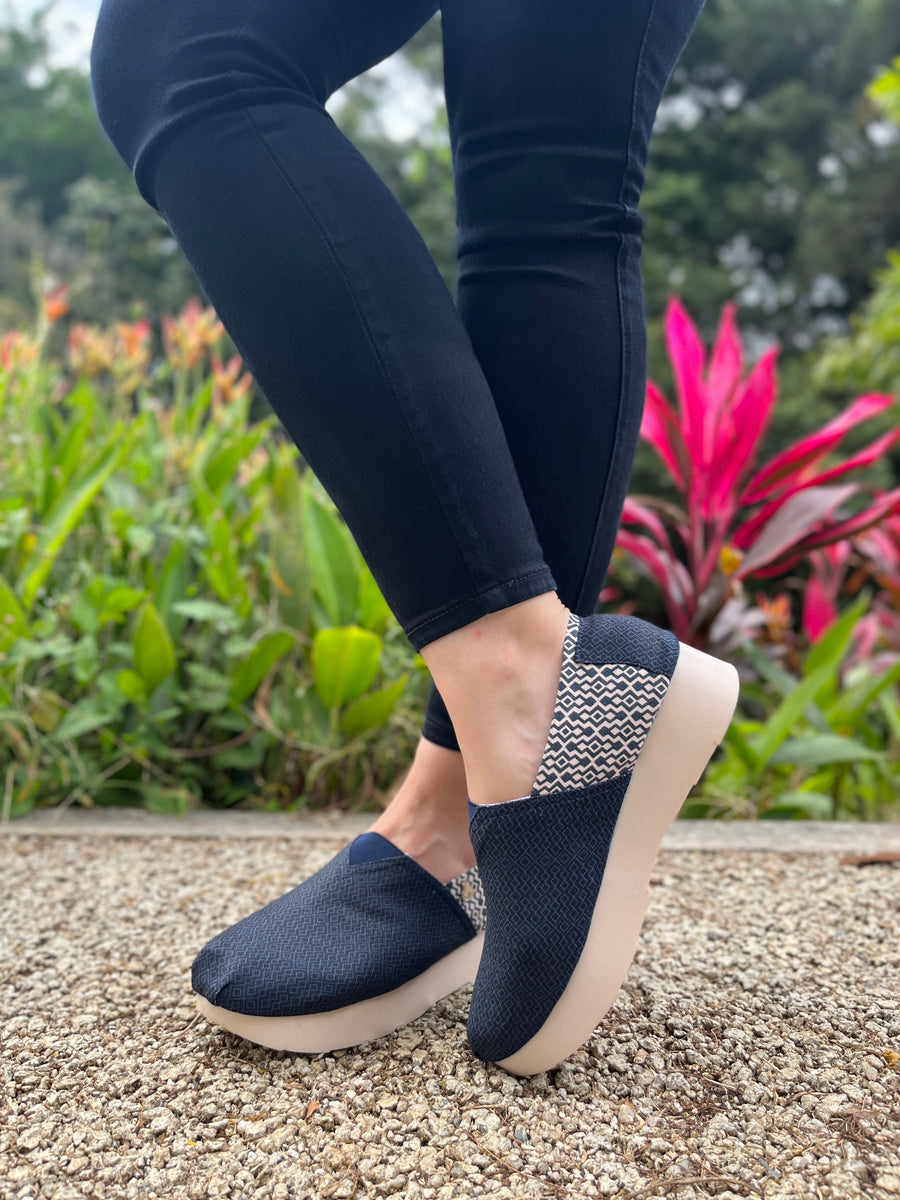 Pera Alpargatas – Pera Colombia