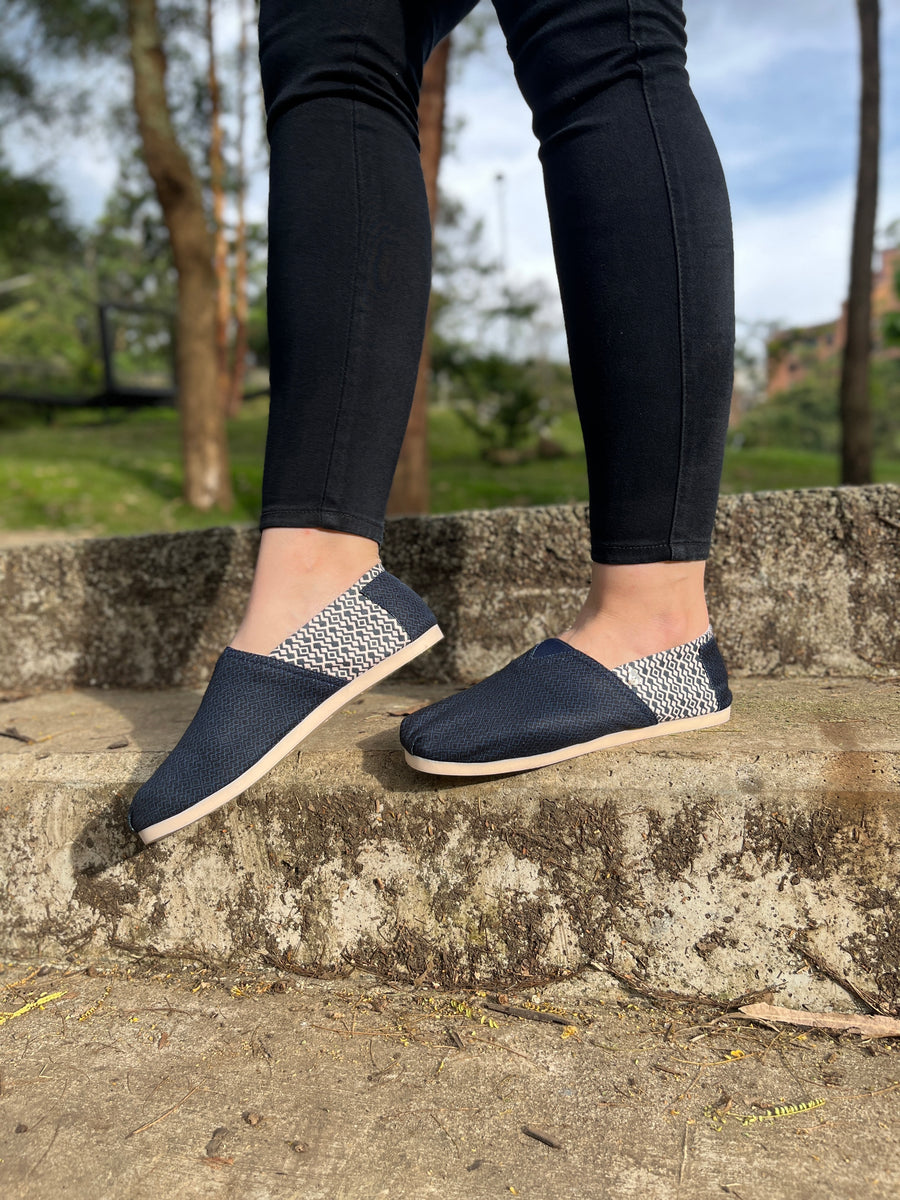 Pera Alpargatas – Pera Colombia